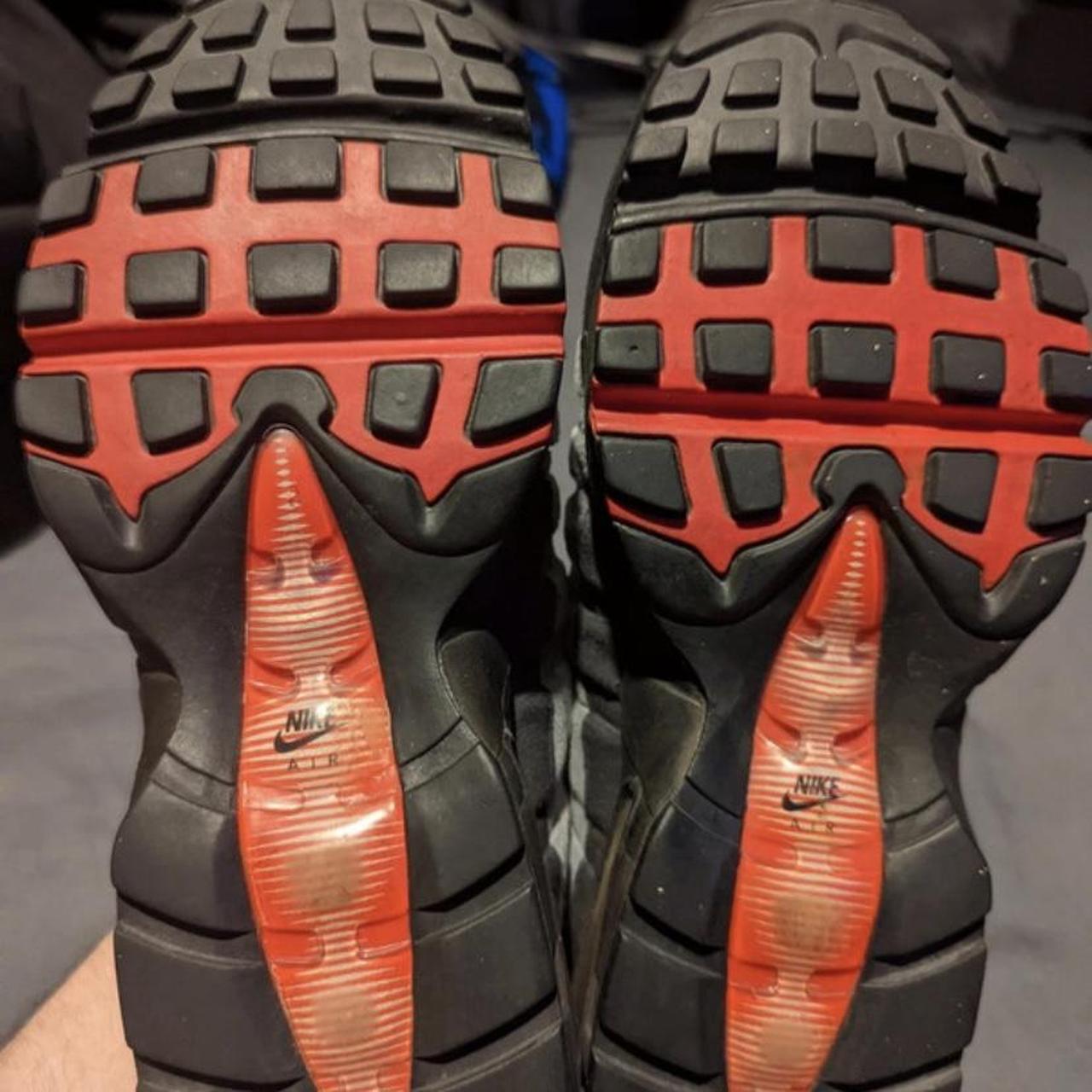 Nike Men's Red and Black Trainers | Depop