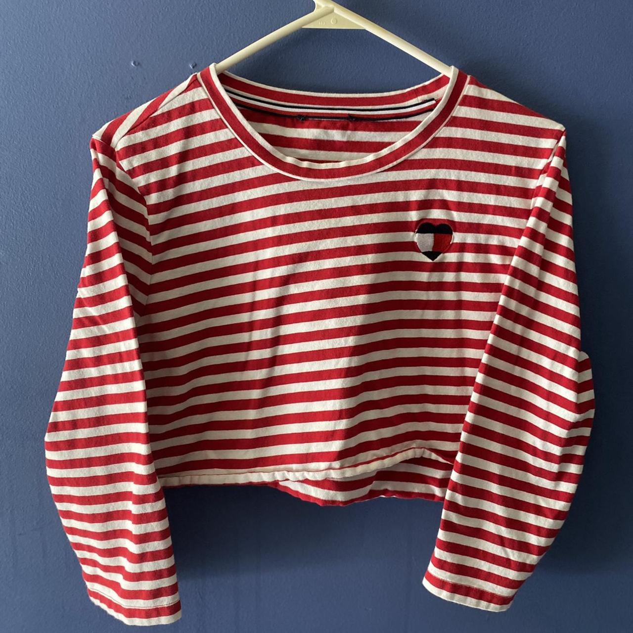 RED & WHITE SRIPED HEART CROP W MID-CUT SLEEVES Size~ M - Depop