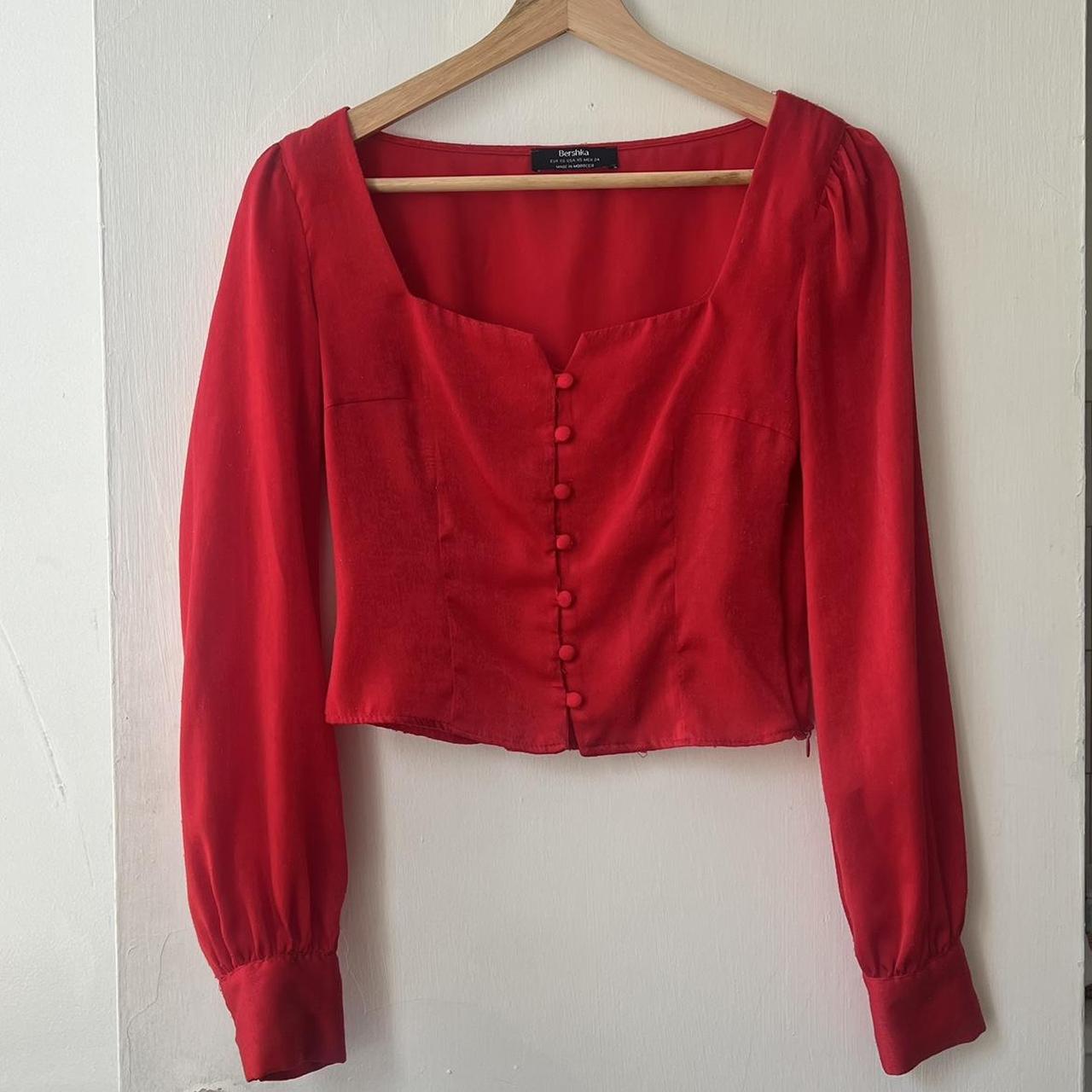 XS red top, fits an XS or S with small chest. really... - Depop