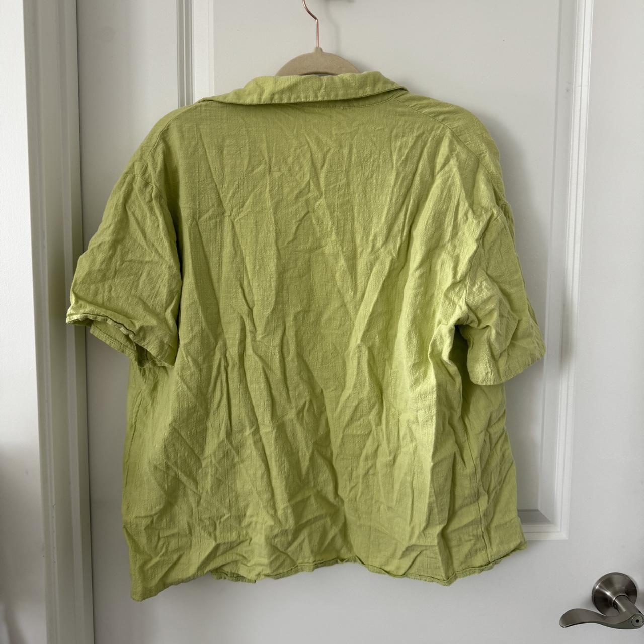 thrifted light green button up - Depop