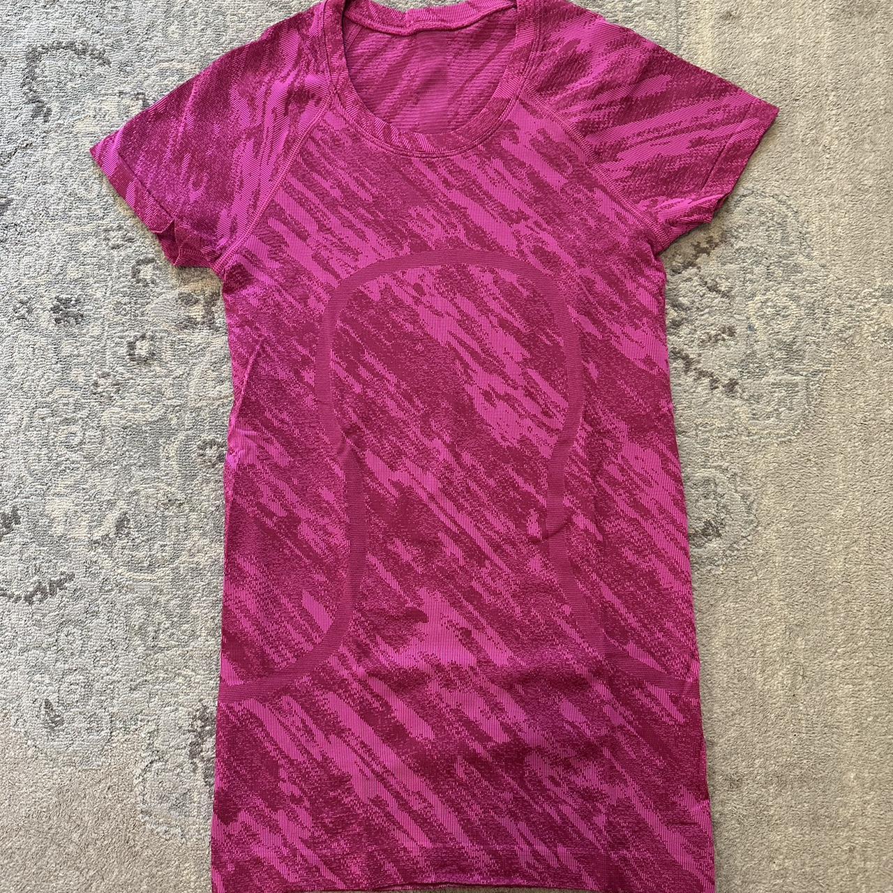 Lululemon Swiftly Tech Short Sleeve Shirt 2.0 Size 4... - Depop