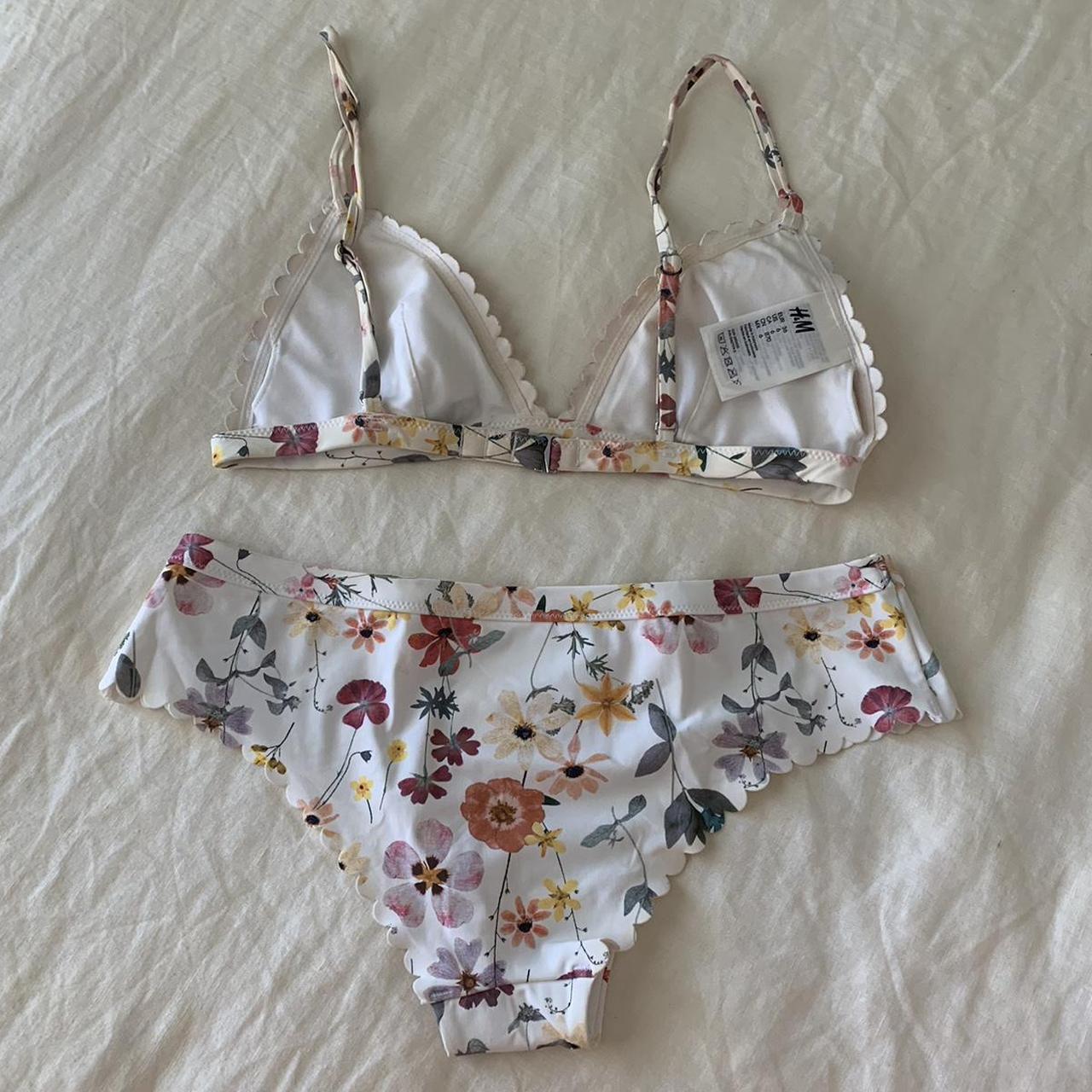 Beautiful cute Bikini from H&M Bottoms Size 6, Top... - Depop