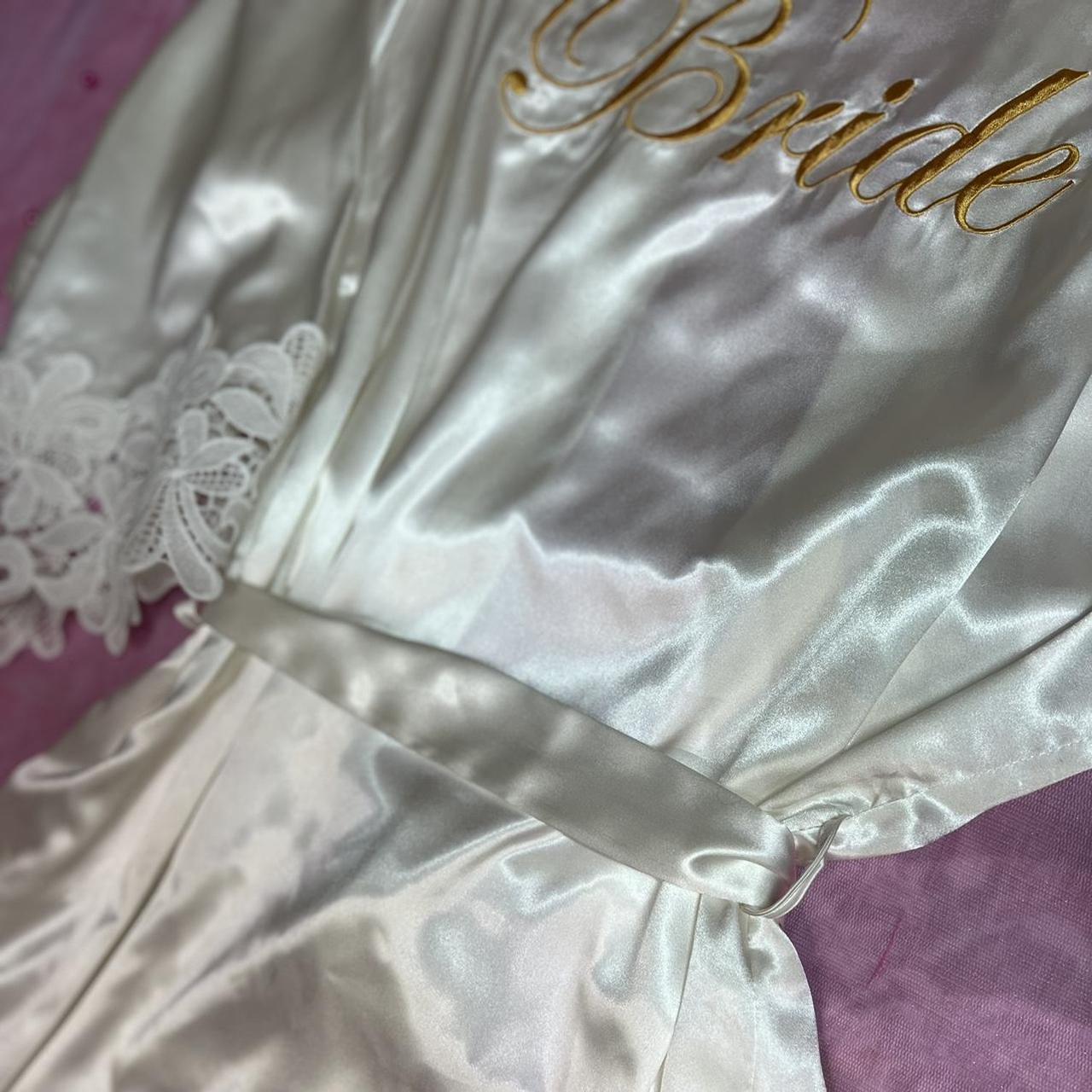 Beautiful Satin White Embroidered Lace Robe ... - Depop