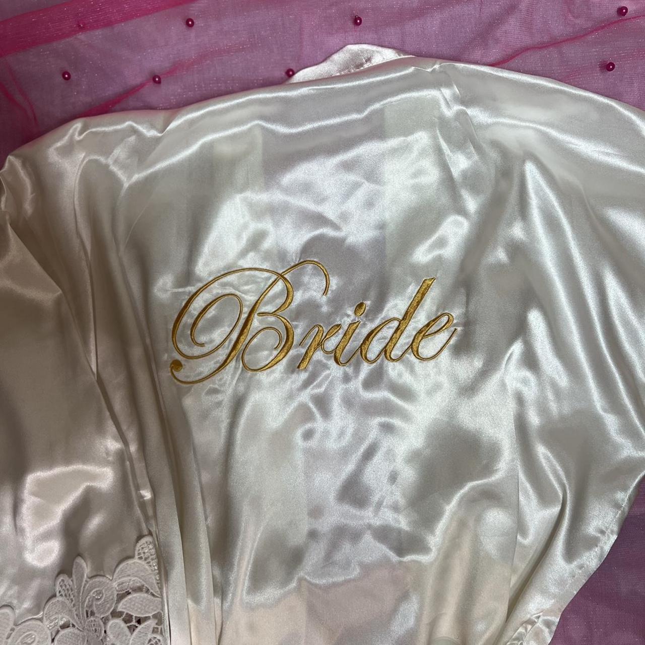 Beautiful Satin White Embroidered Lace Robe ... - Depop