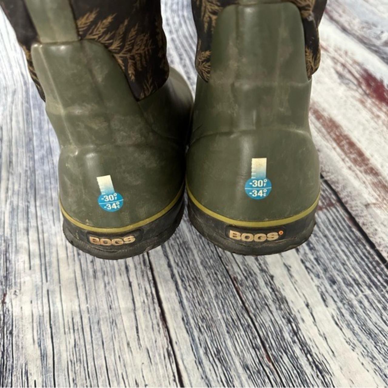BOGS Little Kid Rain Boots Size 5 See pics for wear... - Depop
