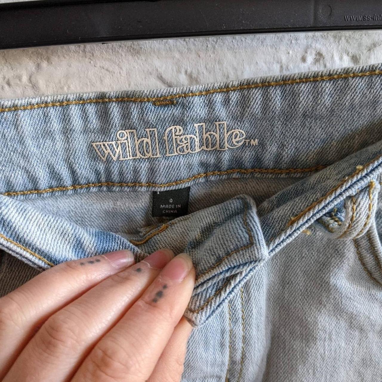 90s inspired Denim Light Acid Wash Distressed Jean... - Depop