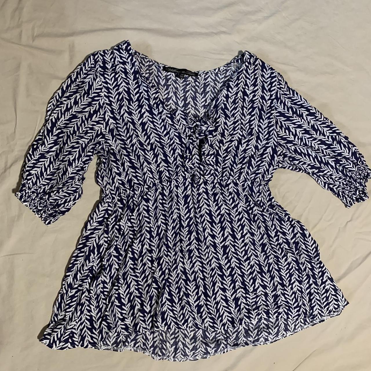 Willow Tree top size 14 fits M/L - navy and white... - Depop