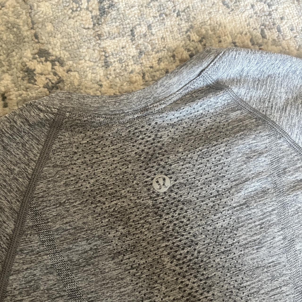 lululemon swiftly tech grey size 4 no flaws, never... - Depop