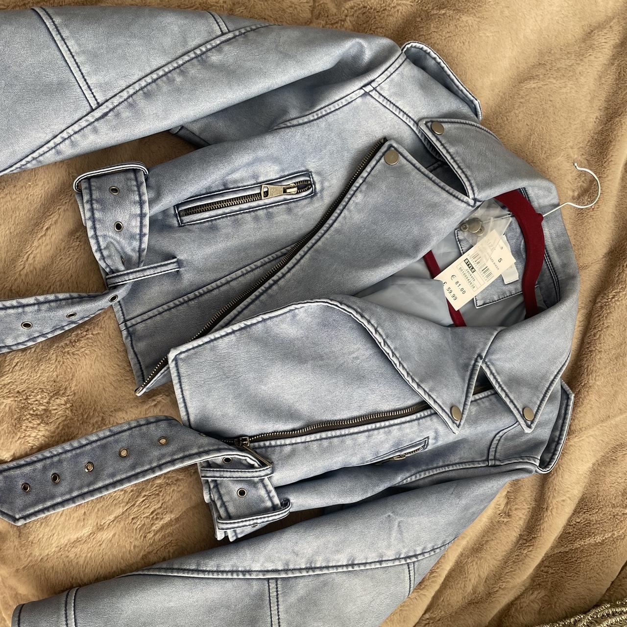 Quiz blue Crop Leather jacket with belt - Depop