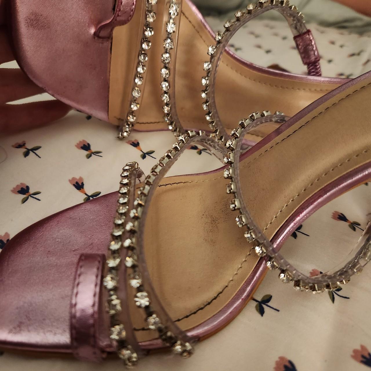 Carvela Women's Pink Courts | Depop