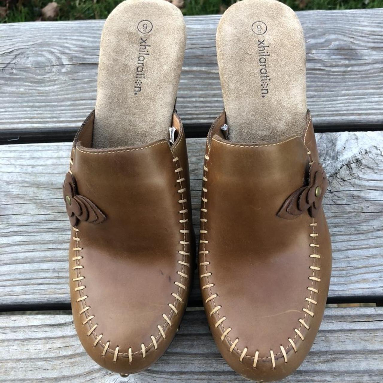 Xhilaration Women's Tan Clogs | Depop