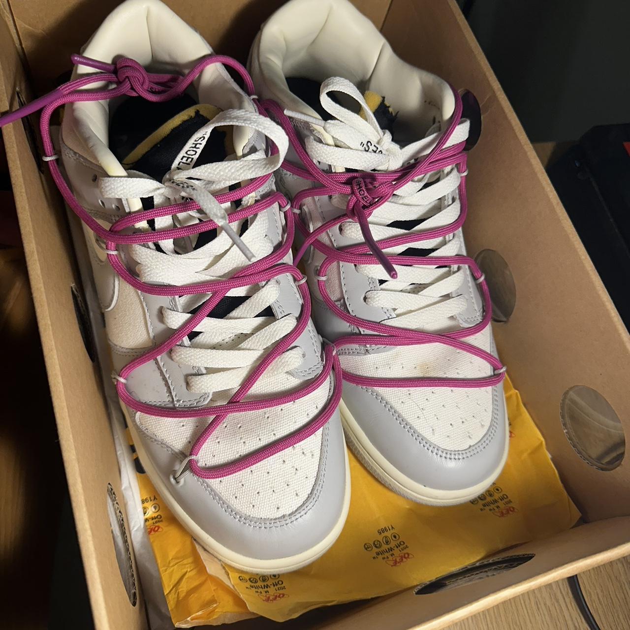 dunk low off white lot 30 barely used rep box size... - Depop