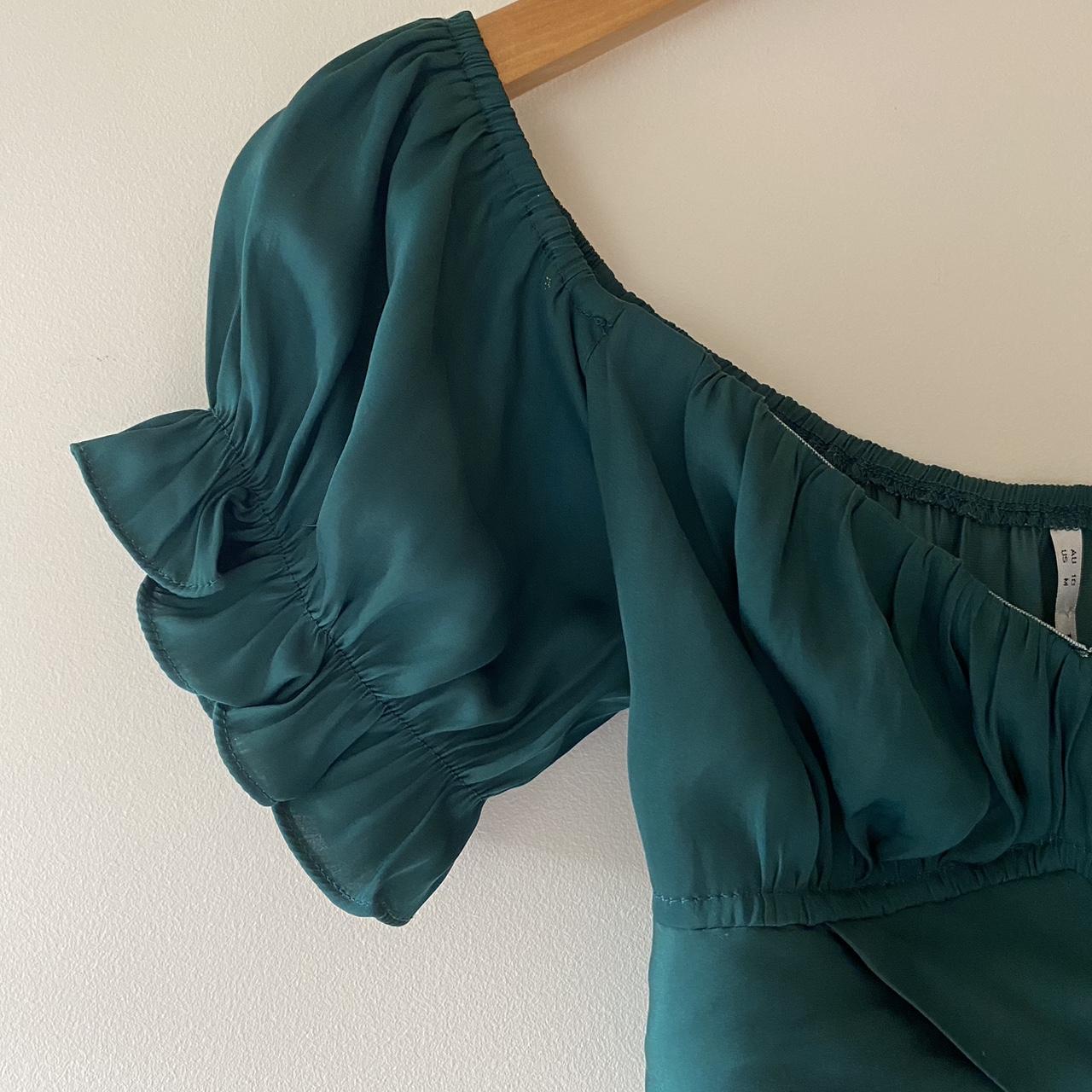 Gorgeous emerald green crop top! Beautiful silky... - Depop