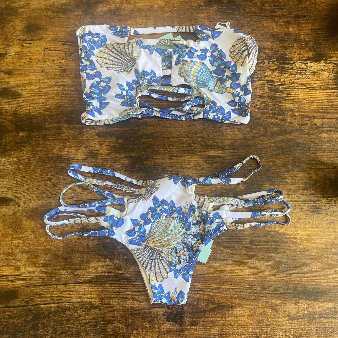 Seashells bikini handmade from Hawaii, can fit M and L. - Depop