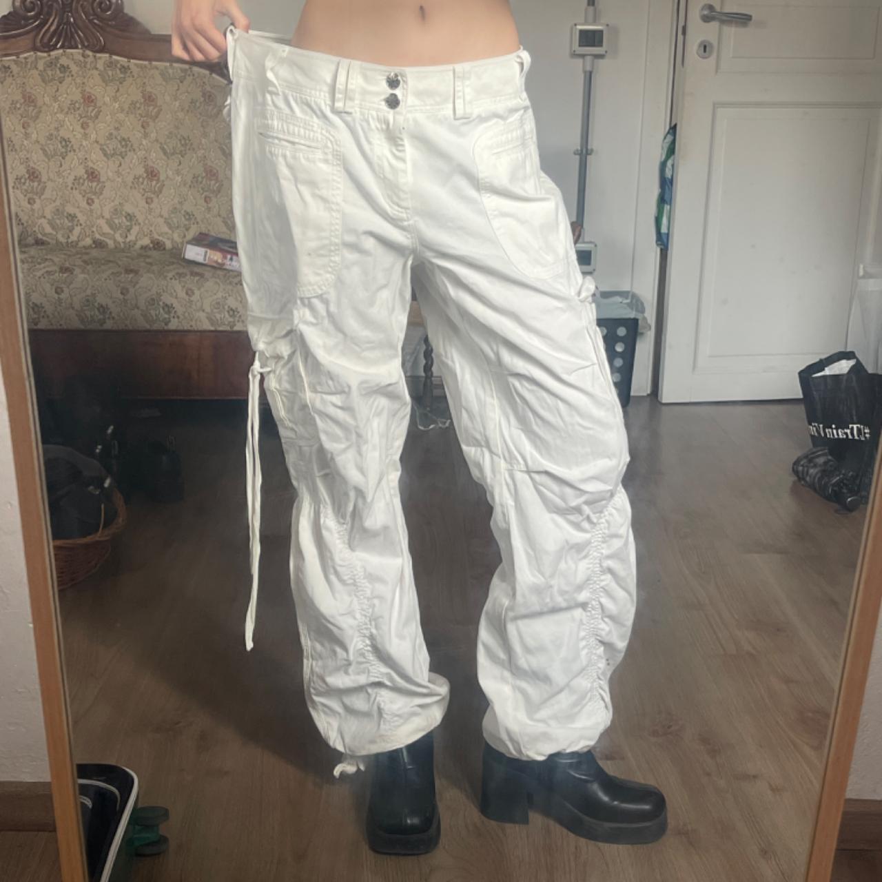 Delia’s size M white pants, very cute and perfect... - Depop