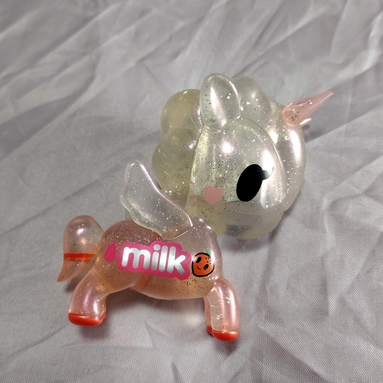 Rosa latte Tokidoki metallico figure series 5... - Depop