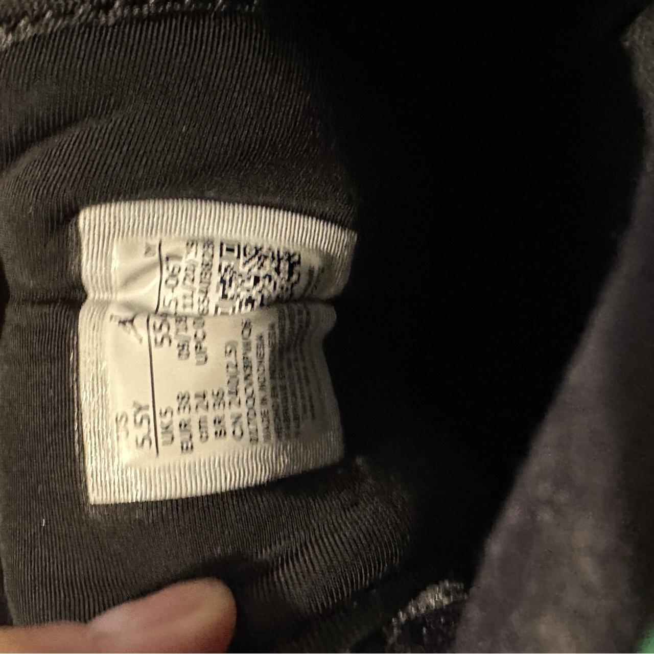 Jordan Women's Black and Green Trainers | Depop