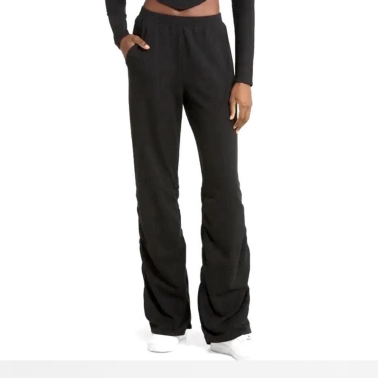 Alo yoga pants Alo ruched soft sculp pants Size... - Depop