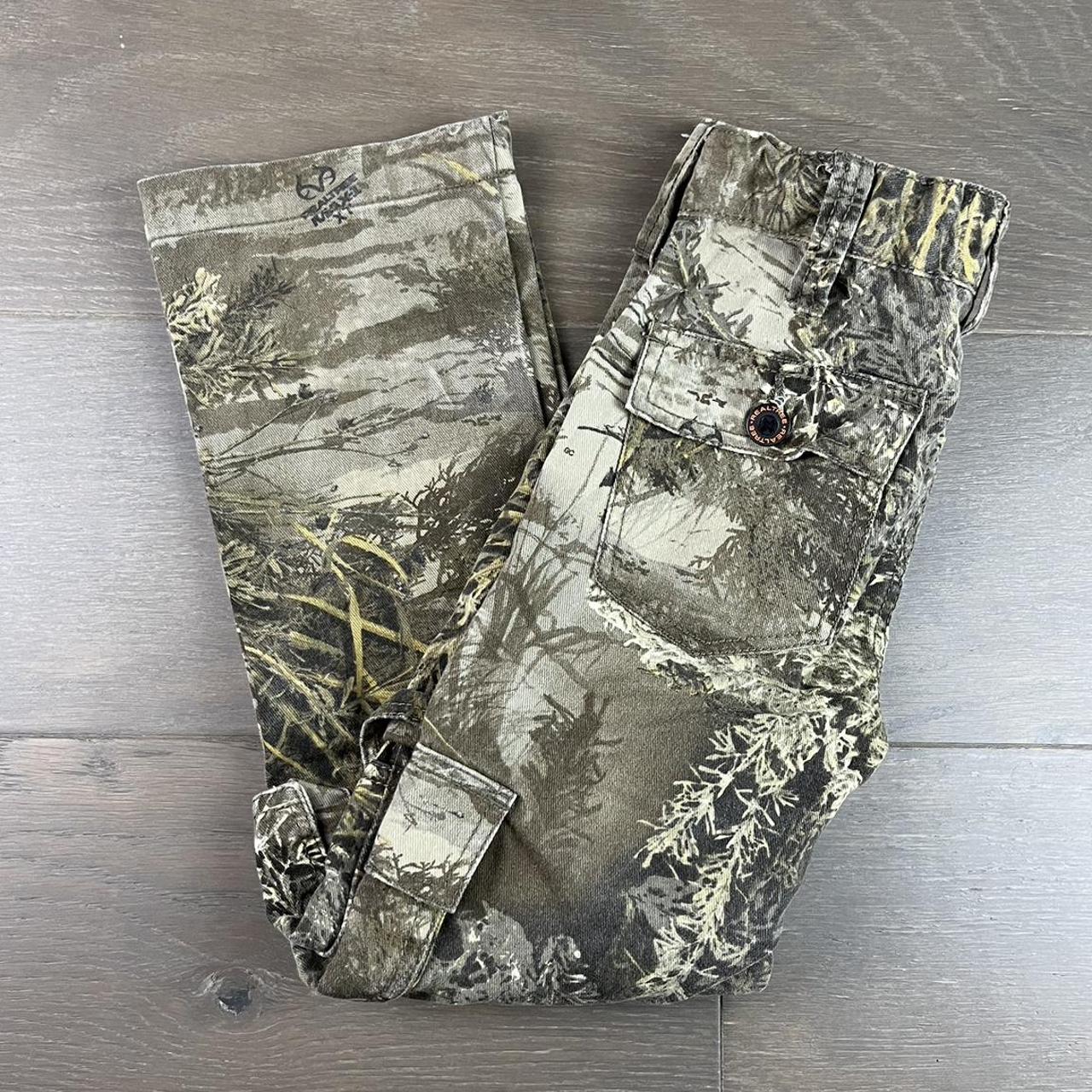 Realtree Max-1 XT Boys Cargo Pants boys size: (6/7) S - Depop