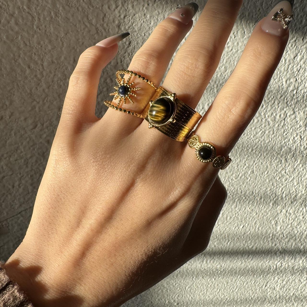 Vintage style gold tone ring set Three different... - Depop