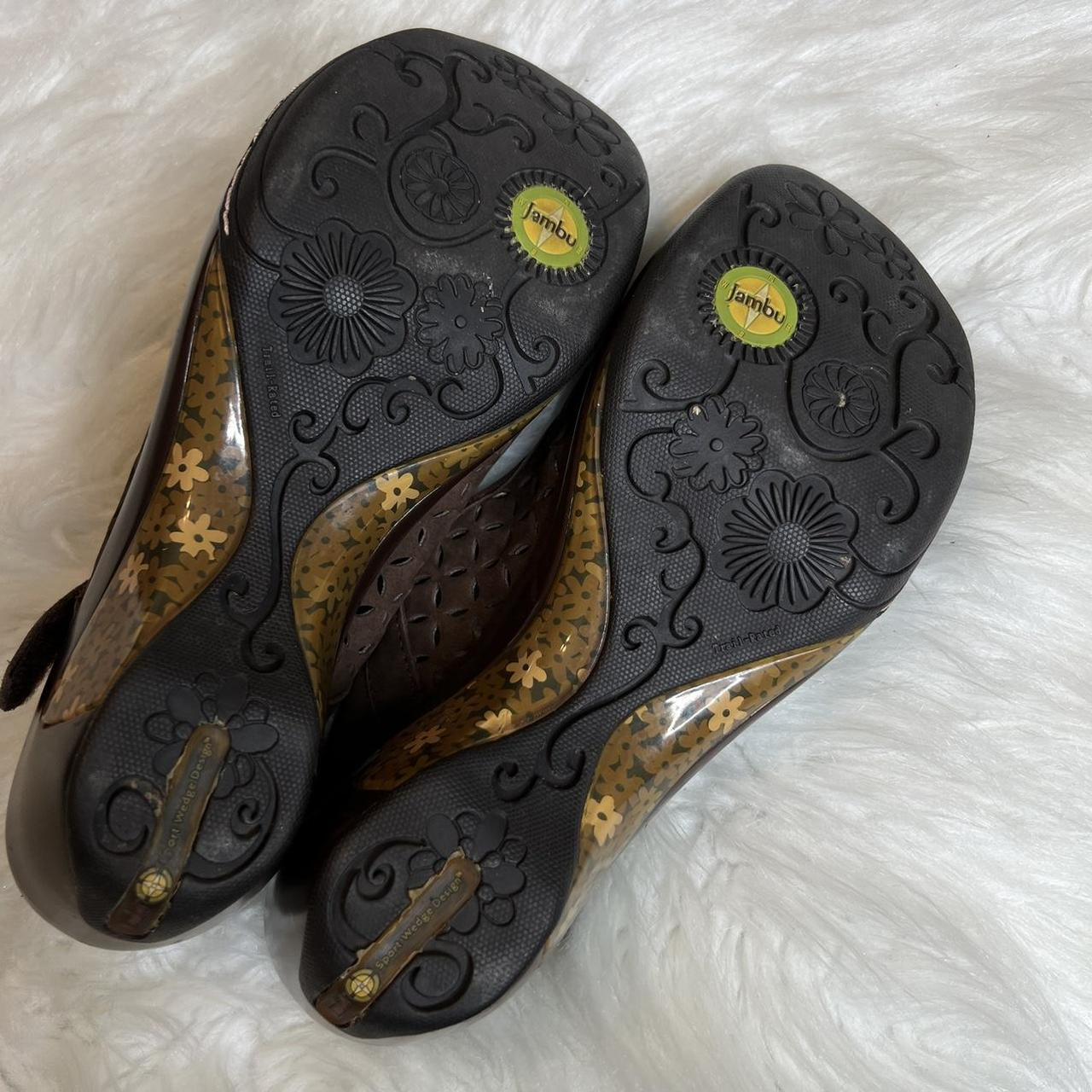 Jambu Women's Brown Sandals | Depop