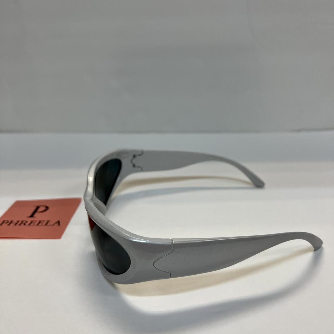 Y2K Silver Sunglasses / Silver Sunglasse Y2K /... - Depop