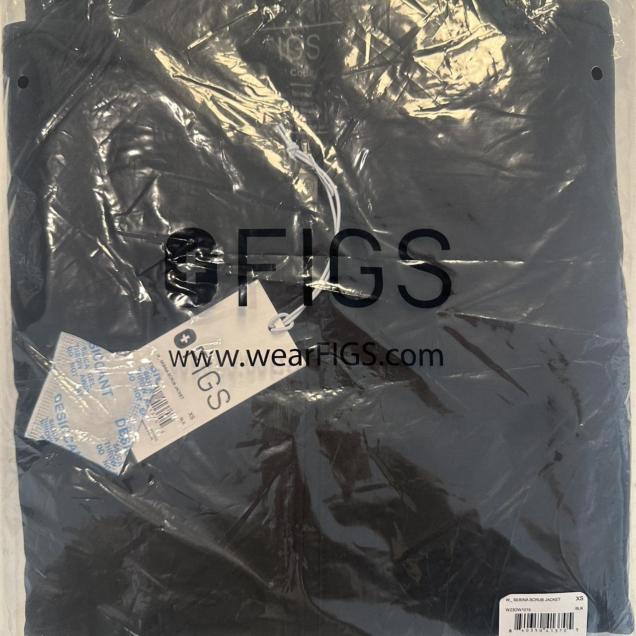 Brand New - FIGS Sebina Scrub Jacket in Black.... | Depop