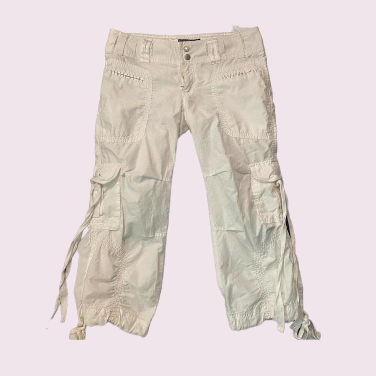 MISS ME WHITE CARGO CAPRIS 🖤 Measurements: Waist/30... - Depop