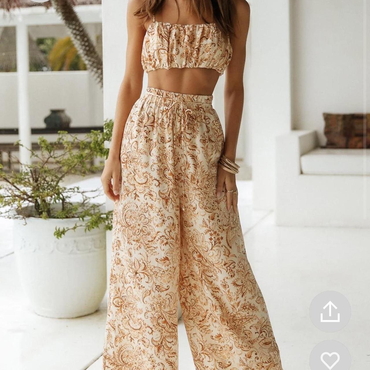 Woman’s Boho Set Top- size 6 Pants- size 8 - Depop
