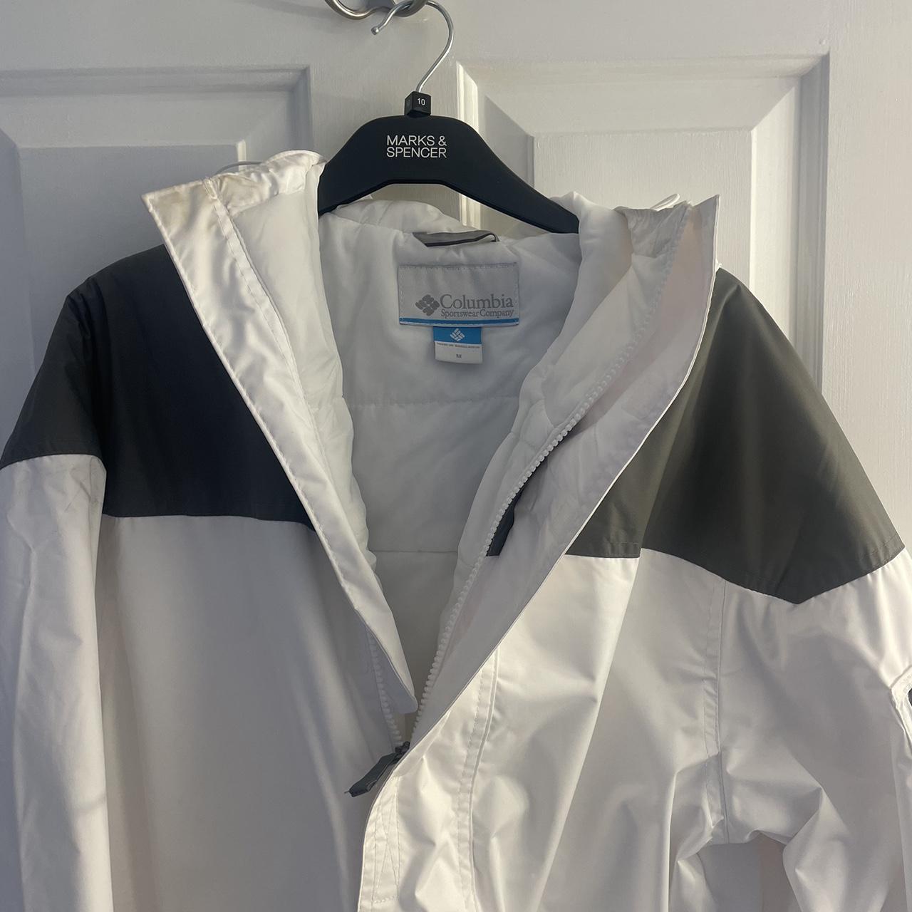 Columbia insulated overhead jacket grey and white... - Depop