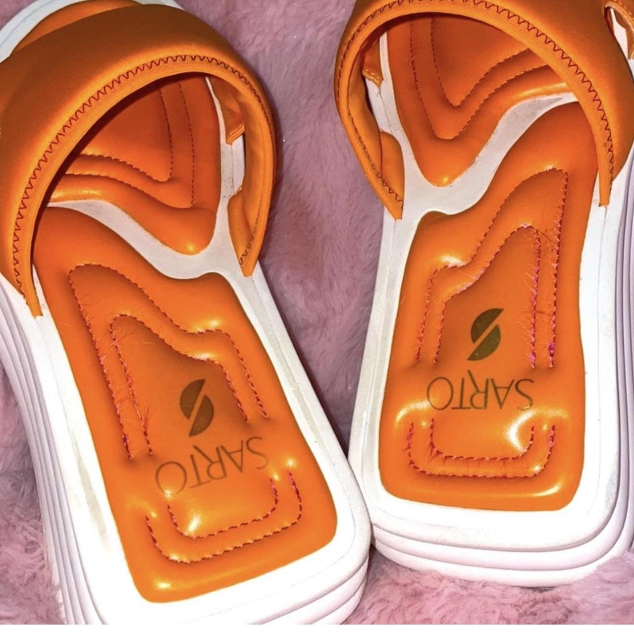 Bright orange y2k 2000s platform puffer slides size... - Depop