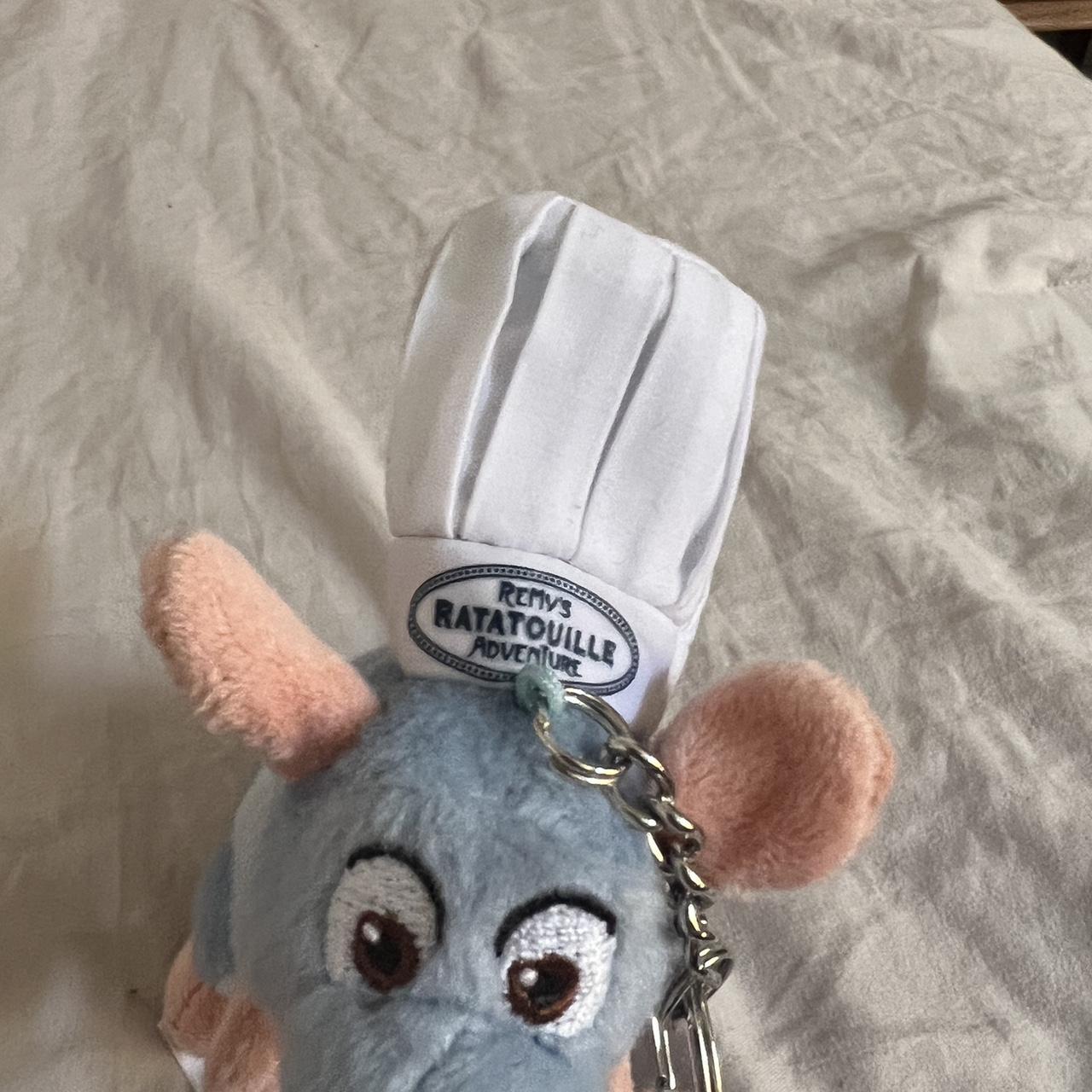 Disney remy ratatouille keychain from the parks... - Depop