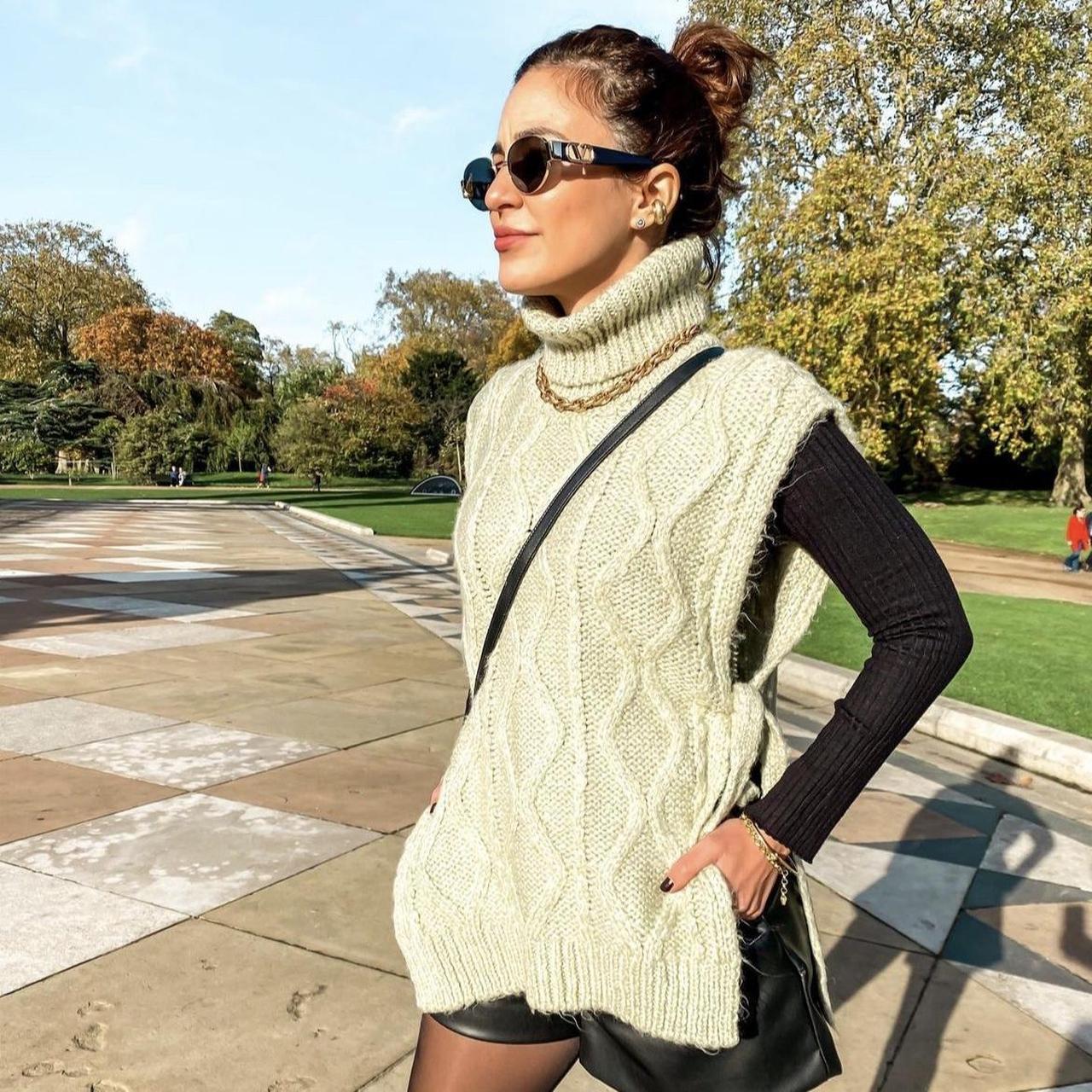 Mango knit vest in green Size S - Depop