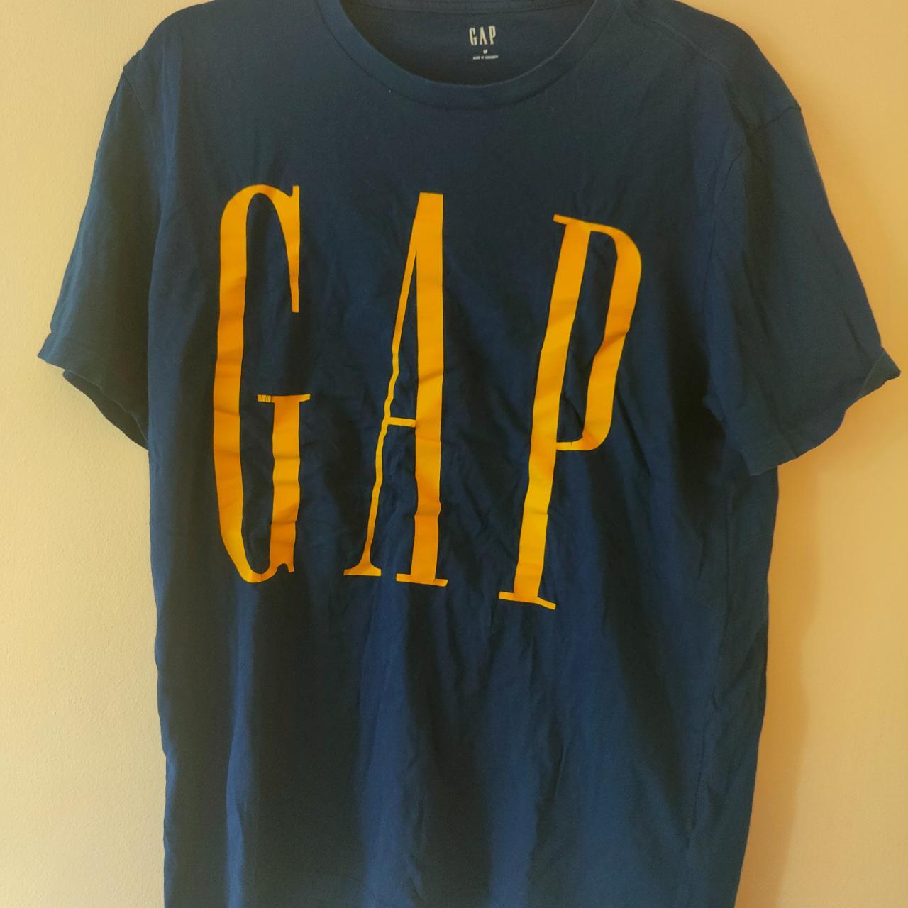 #Navy/Blue // GAP logo T-Shirt // Size M Regular Fit... - Depop