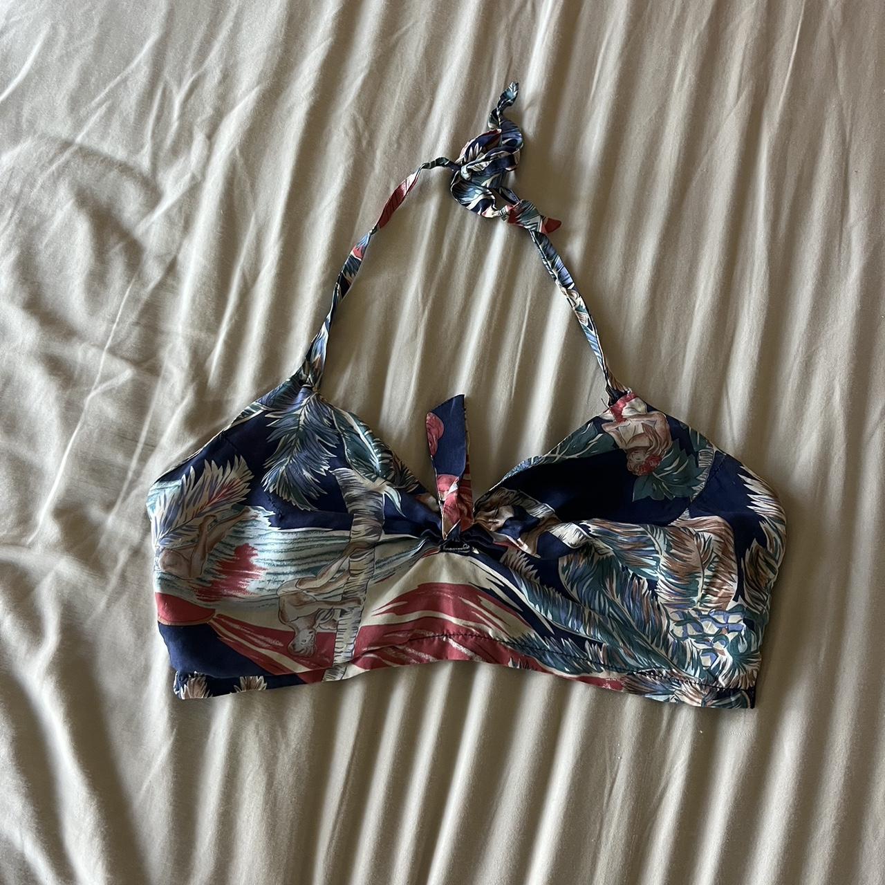 reformation bra top! super cute with an elastic... - Depop