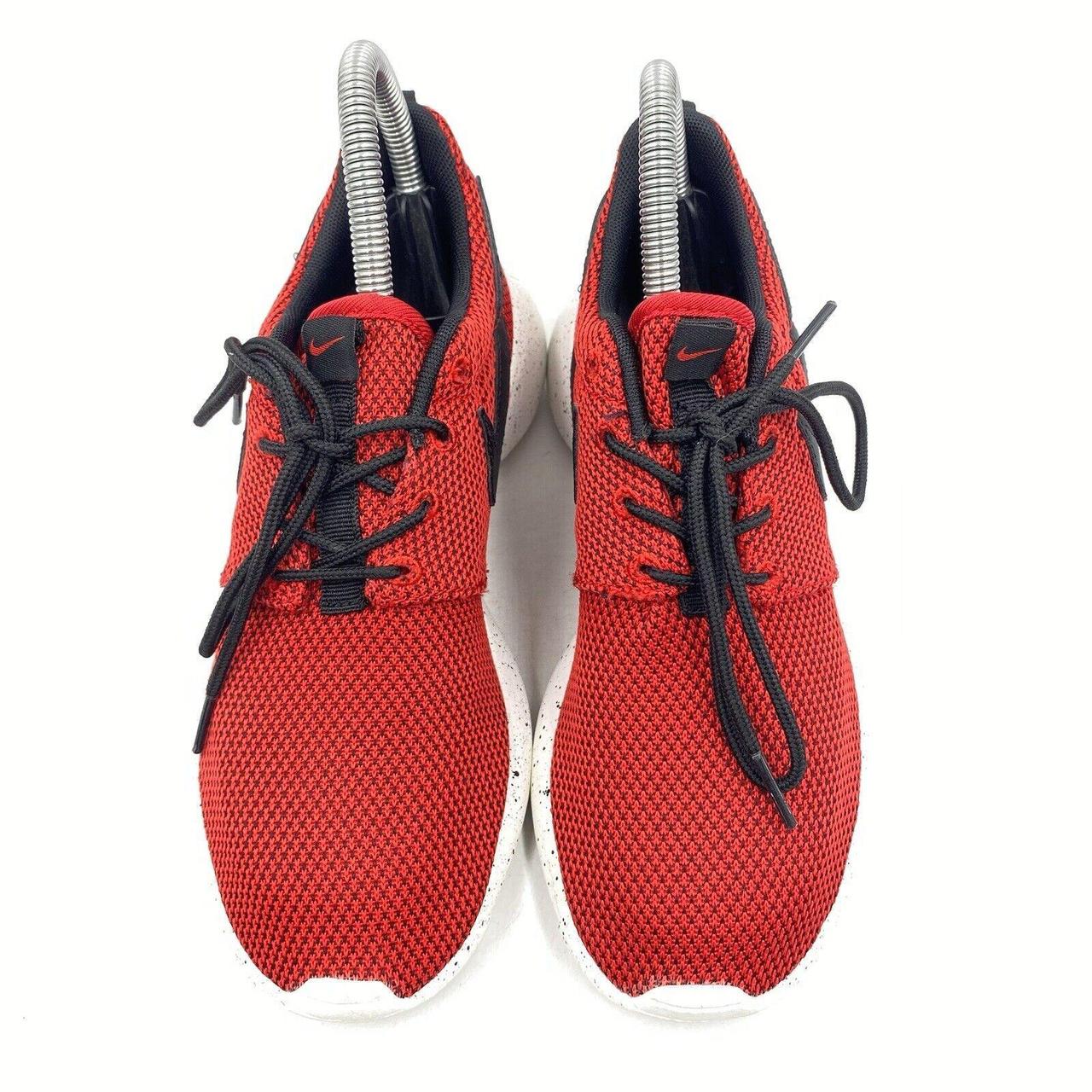 NIKE ROSHE RUN RED TRAINERS SIZE UK 3.5 BLACK MESH... - Depop