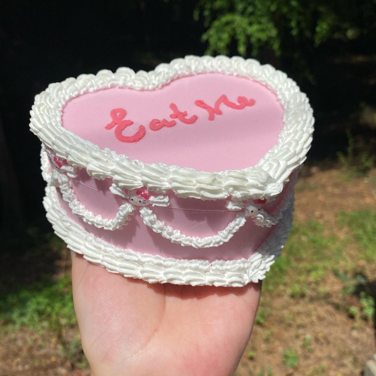 Custom Jewelry Cake Box - Depop