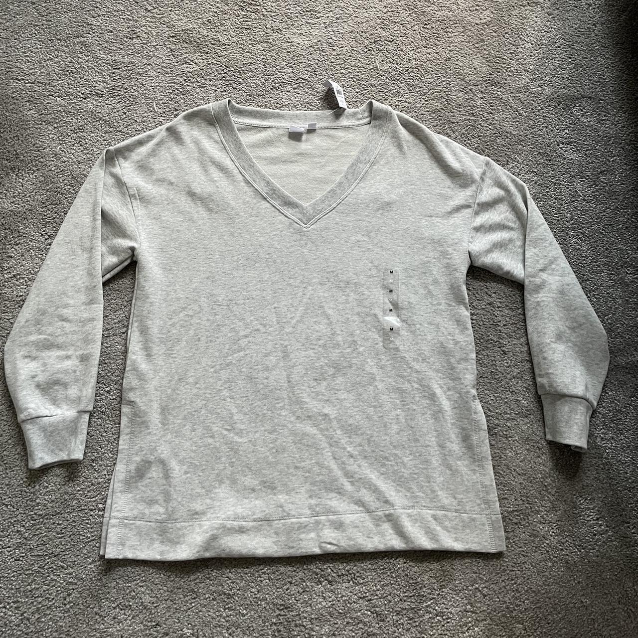 Gap Women's Grey Sweatshirt | Depop