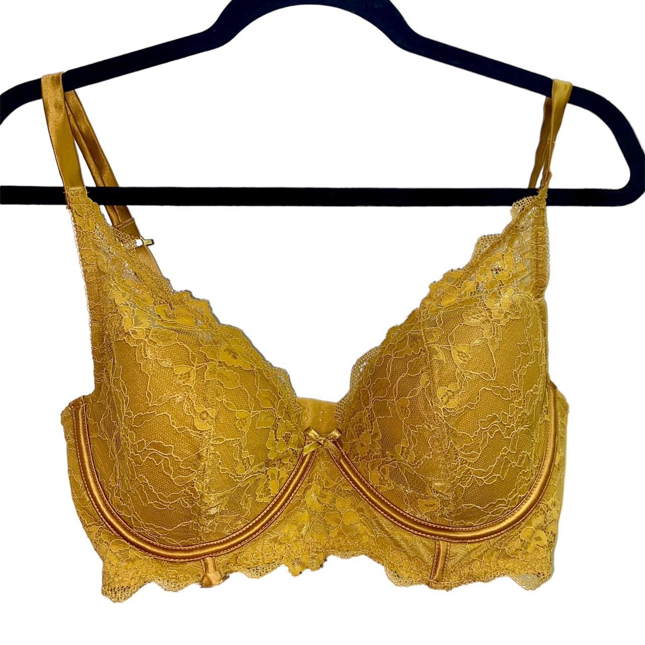 ⭐️NEW⭐️ New Look Longline Gold Lace Lightly Lined Bra... - Depop