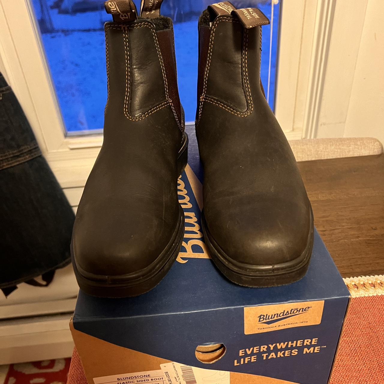 Blundstone #062 Stout Brown Worn a few times-love... - Depop