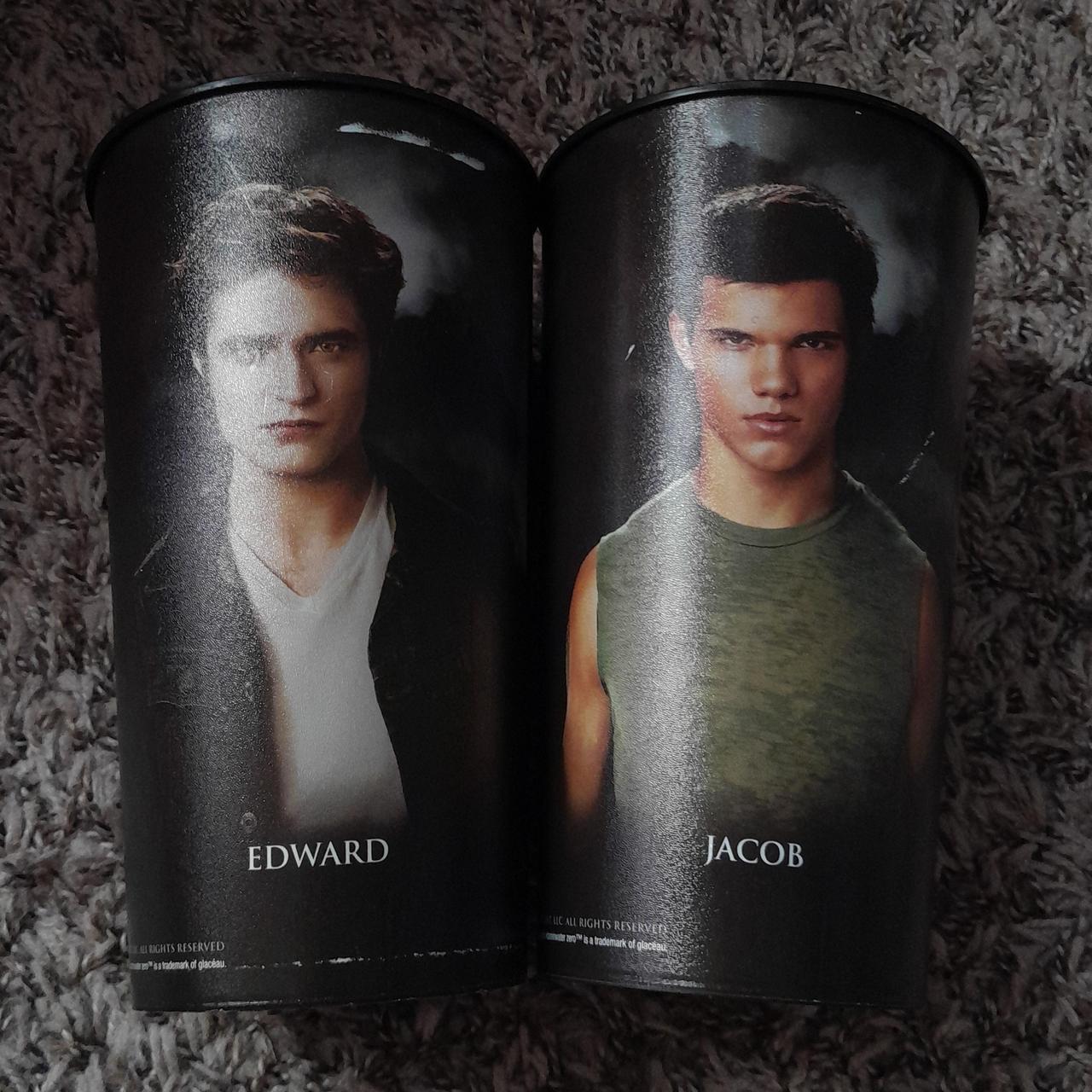 Twilight Edward and Jacob eclipse cups slightly use - Depop