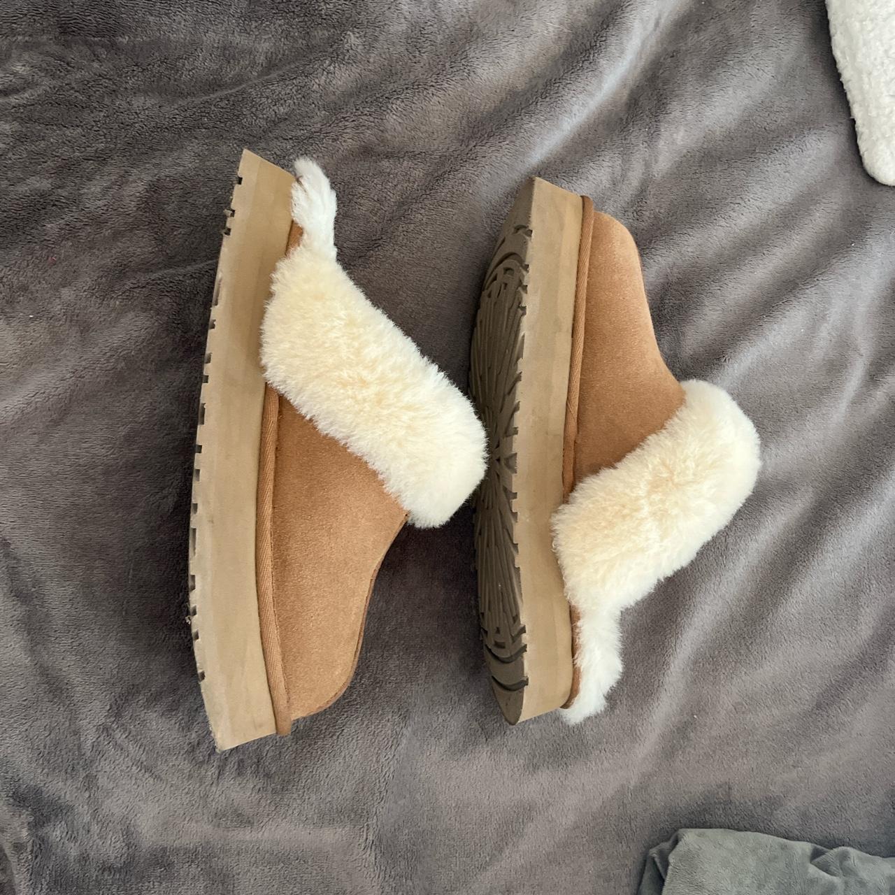 UGG Platform Slippers Size 9 WORN ONCE - Depop