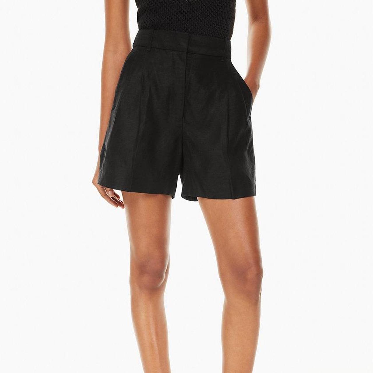 Aritzia Effortless Linen Shorts in Black 5”. Worn... - Depop