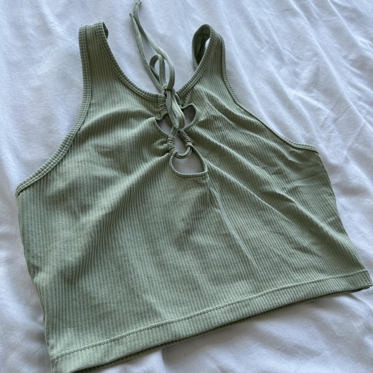 Halara green stretchy cropped tank top size... - Depop