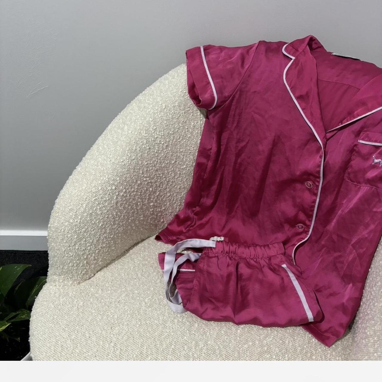 repop pink peter alexander set size small - Depop