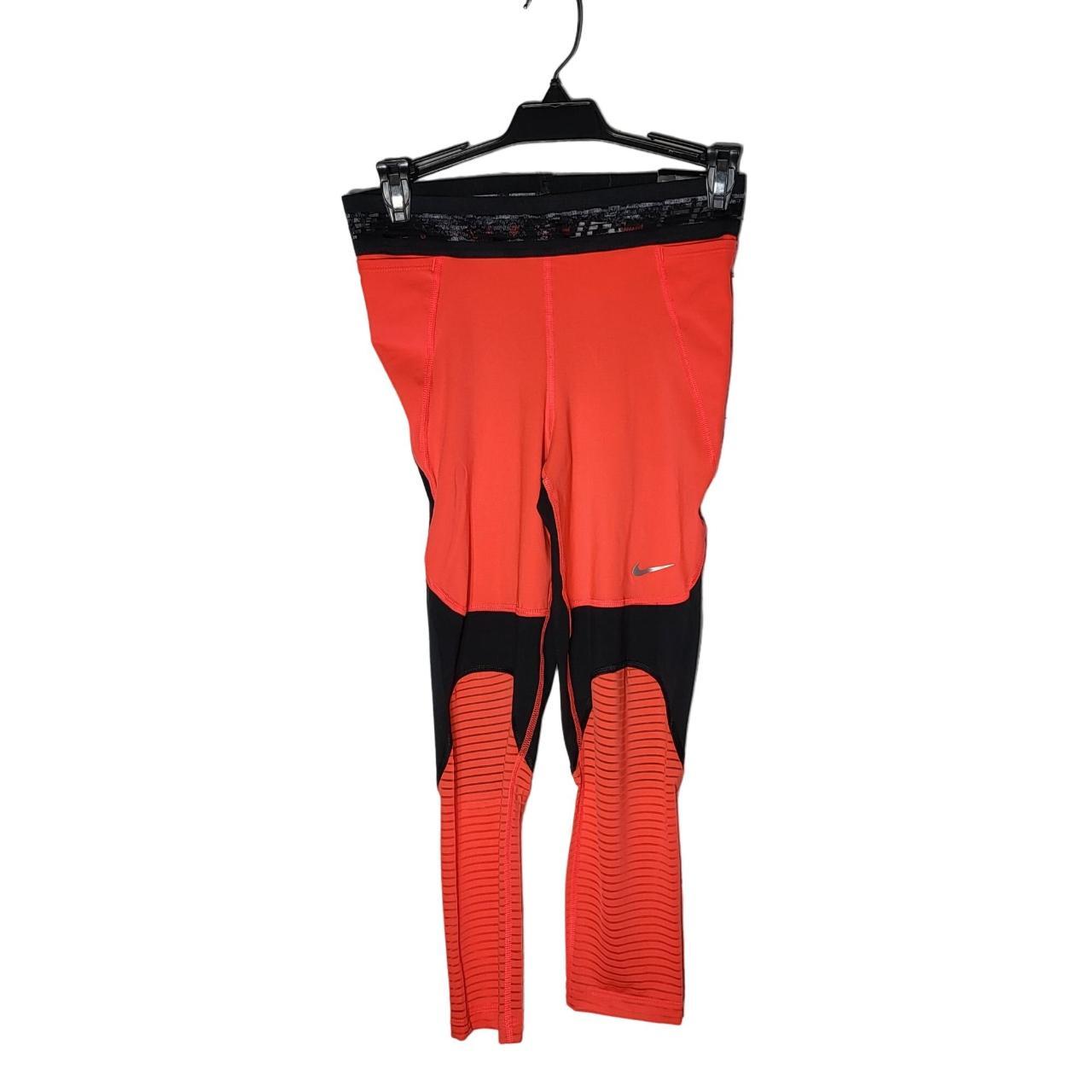 NWT Nike Pro Women's Tight Fit Training Crop Length... - Depop