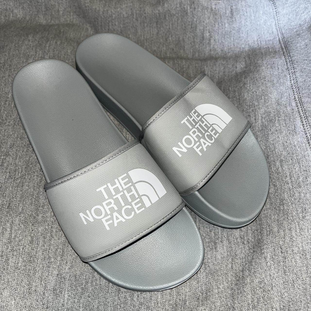 Men’s The North Face Sliders uk6 Worn handful of... - Depop