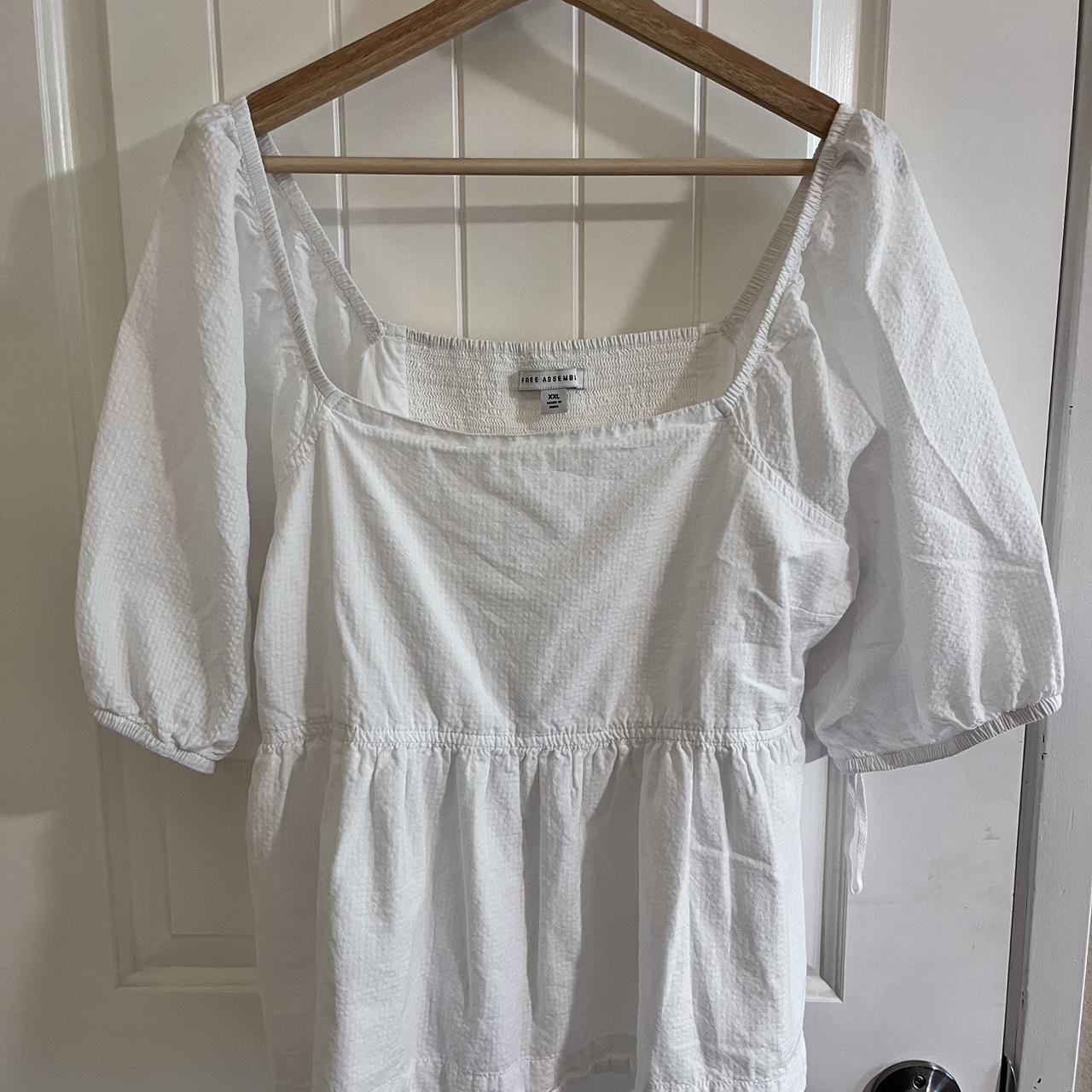 Free Assembly Women’s white puff sleeve blouse - Depop