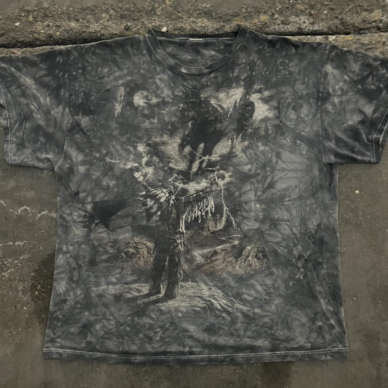 Cool graphic T, y2k vibe - Depop