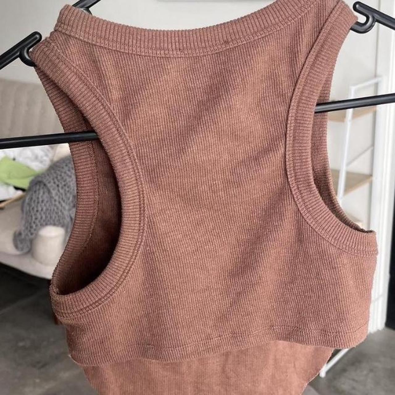 White Fox Crop, Cropped back 💗 size, small really... - Depop